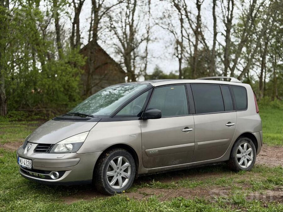 Brown Renault Espace 2011 in Riga, with an engine capacity of 2.00 L and mileage of 284 thousand km for 3100 €, photo 12 on AUTOMOTO.COM.LV