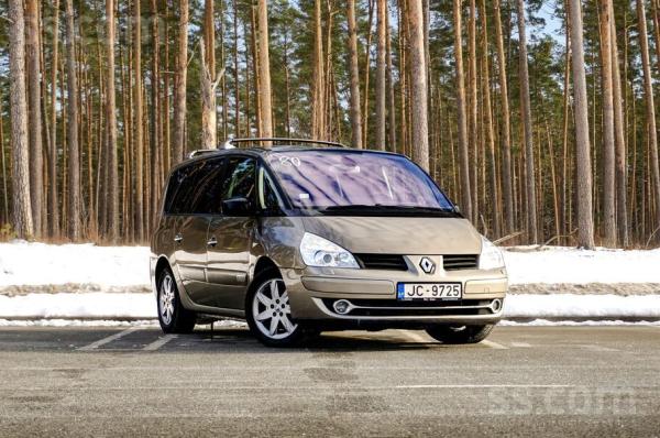 Brown Renault Espace 2012 in Riga, with an engine capacity of 2.00 L and mileage of 352 thousand km for 12100 €, photo 2 on AUTOMOTO.COM.LV