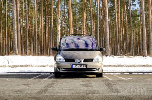 Brown Renault Espace 2012 in Riga, with an engine capacity of 2.00 L and mileage of 352 thousand km for 12100 €, photo 3 on AUTOMOTO.COM.LV
