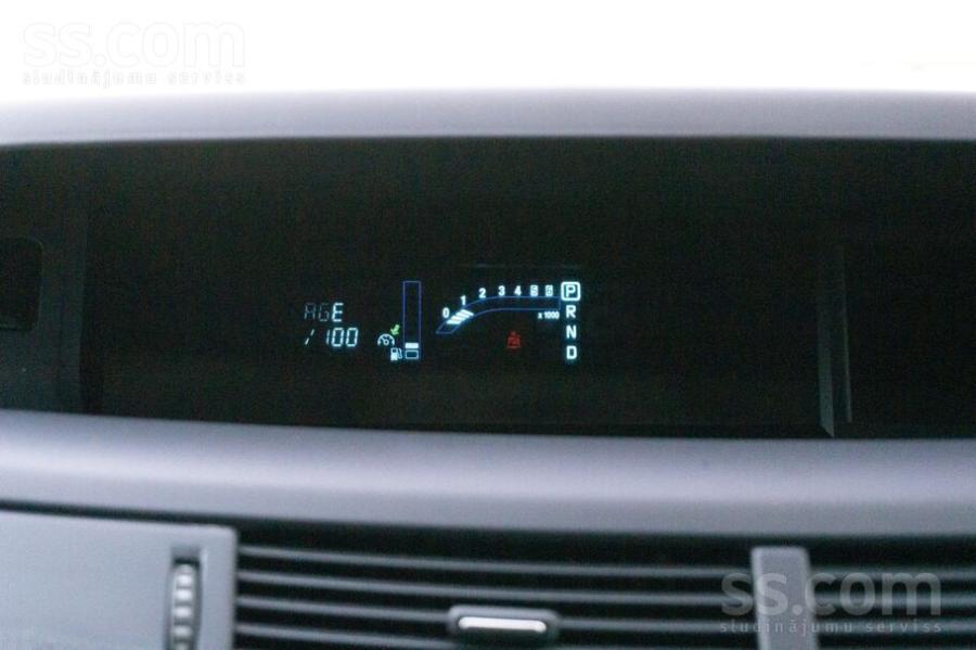 Brown Renault Espace 2012 in Riga, with an engine capacity of 2.00 L and mileage of 352 thousand km for 12100 €, photo 17 on AUTOMOTO.COM.LV