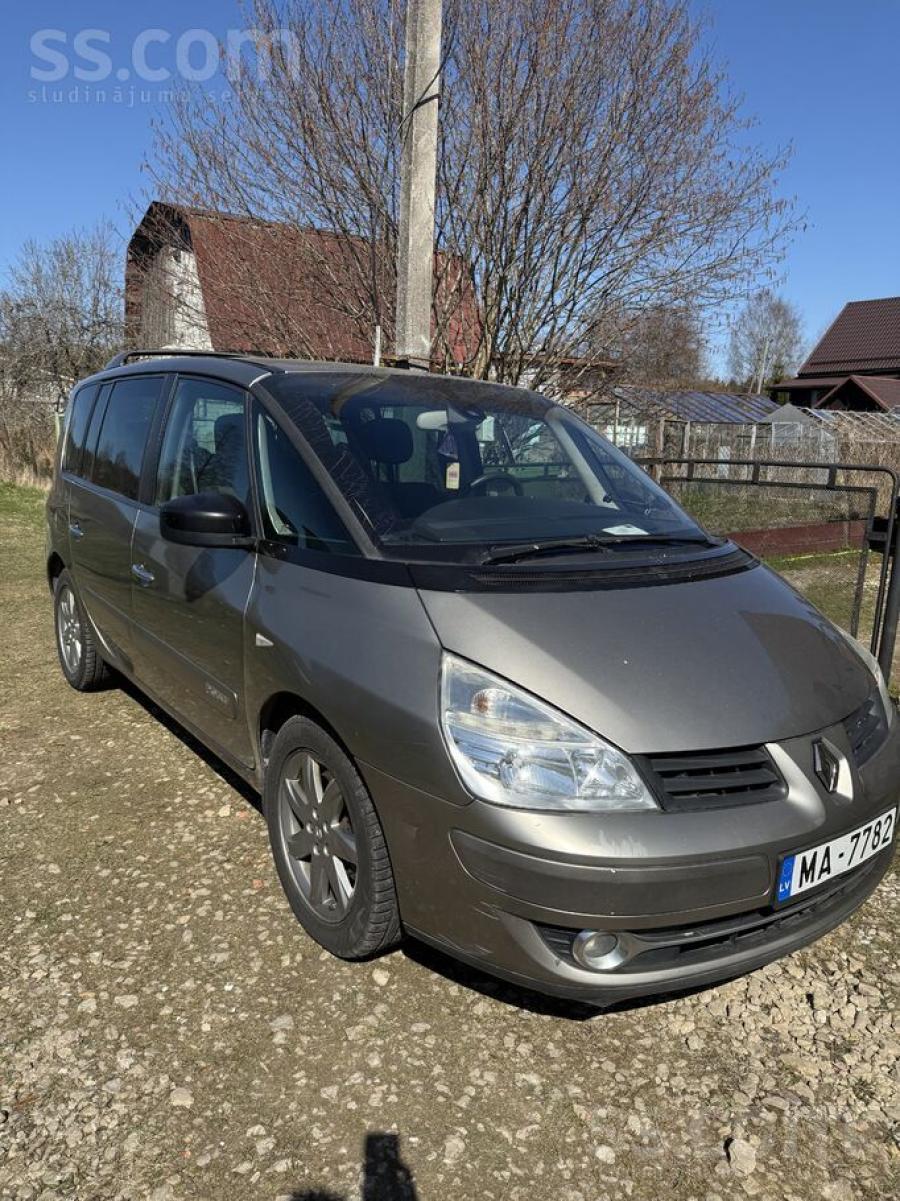 Brown Renault Espace 2012 in Riga, with an engine capacity of 2.00 L and mileage of 373 thousand km for 2850 €, photo 3 on AUTOMOTO.COM.LV