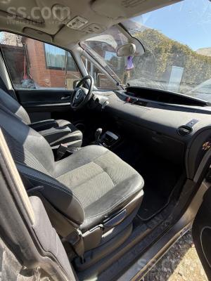 Brown Renault Espace 2012 in Riga, with an engine capacity of 2.00 L and mileage of 373 thousand km for 2850 €, photo 10 on AUTOMOTO.COM.LV