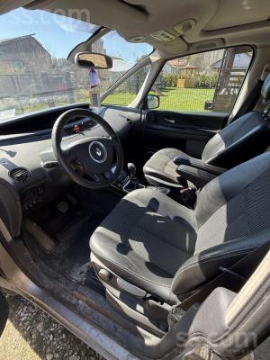 Brown Renault Espace 2012 in Riga, with an engine capacity of 2.00 L and mileage of 373 thousand km for 2850 €, photo 12 on AUTOMOTO.COM.LV