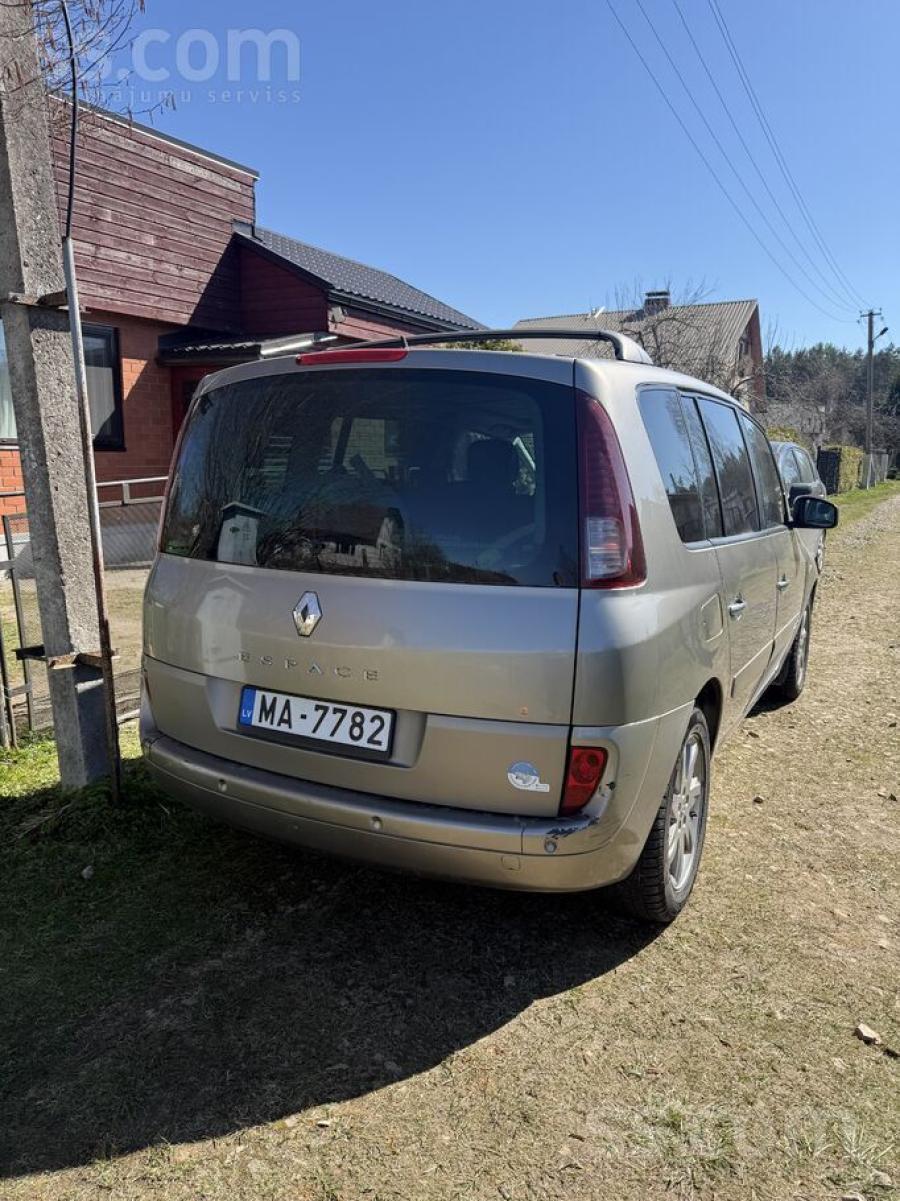 Brūns Renault Espace 2012 Rīga, ar dzinēja tilpumu 2.00 L un nobraukumu 373 tūkst. km par 3350 €, foto 4 vietnē AUTOMOTO.COM.LV
