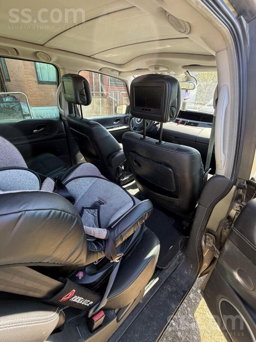 Brūns Renault Espace 2012 Rīga, ar dzinēja tilpumu 2.00 L un nobraukumu 373 tūkst. km par 3350 €, foto 8 vietnē AUTOMOTO.COM.LV