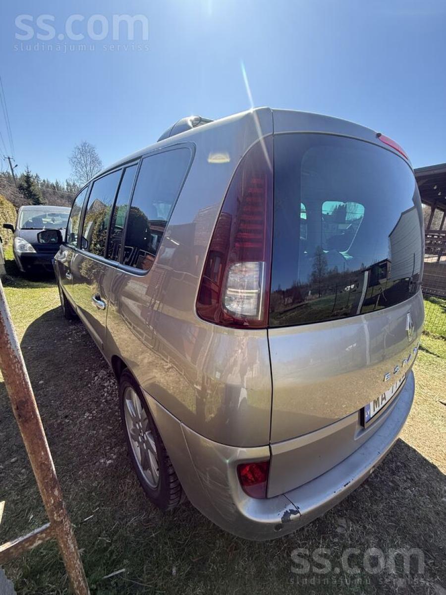 Brūns Renault Espace 2012 Rīga, ar dzinēja tilpumu 2.00 L un nobraukumu 373 tūkst. km par 3350 €, foto 13 vietnē AUTOMOTO.COM.LV