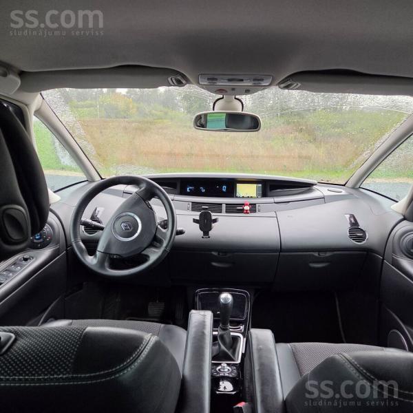 Brown Renault Espace 2012 in Jelgava, with an engine capacity of 2.00 L and mileage of 347 thousand km for 3500 €, photo 6 on AUTOMOTO.COM.LV