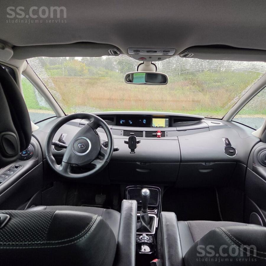 Brown Renault Espace 2012 in Jelgava, with an engine capacity of 2.00 L and mileage of 347 thousand km for 3500 €, photo 6 on AUTOMOTO.COM.LV