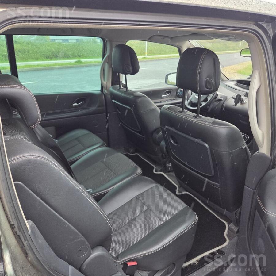 Brown Renault Espace 2012 in Jelgava, with an engine capacity of 2.00 L and mileage of 347 thousand km for 3500 €, photo 9 on AUTOMOTO.COM.LV