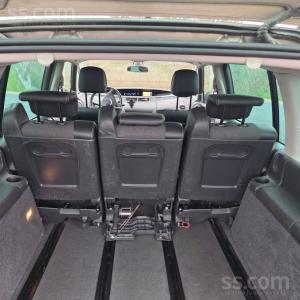 Brown Renault Espace 2012 in Jelgava, with an engine capacity of 2.00 L and mileage of 347 thousand km for 3500 €, photo 10 on AUTOMOTO.COM.LV