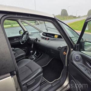 Brown Renault Espace 2012 in Jelgava, with an engine capacity of 2.00 L and mileage of 347 thousand km for 3500 €, photo 11 on AUTOMOTO.COM.LV
