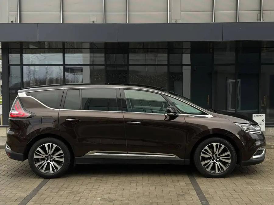Brown Renault Espace 2015 in Riga, with an engine capacity of 1.60 L and mileage of 221 thousand km for 10900 €, photo 7 on AUTOMOTO.COM.LV