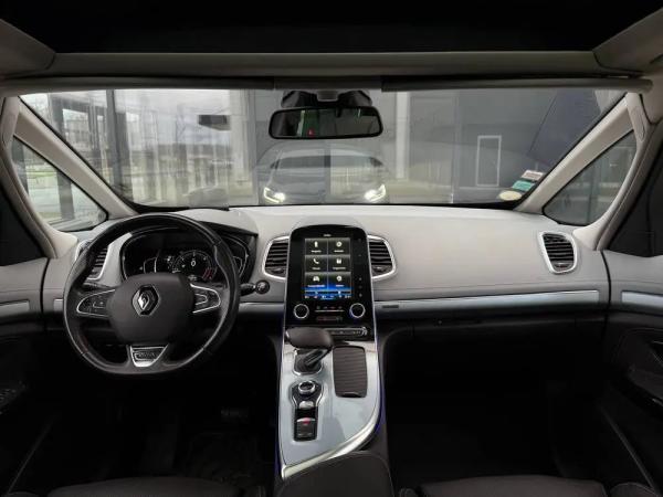 Brown Renault Espace 2015 in Riga, with an engine capacity of 1.60 L and mileage of 221 thousand km for 10900 €, photo 10 on AUTOMOTO.COM.LV