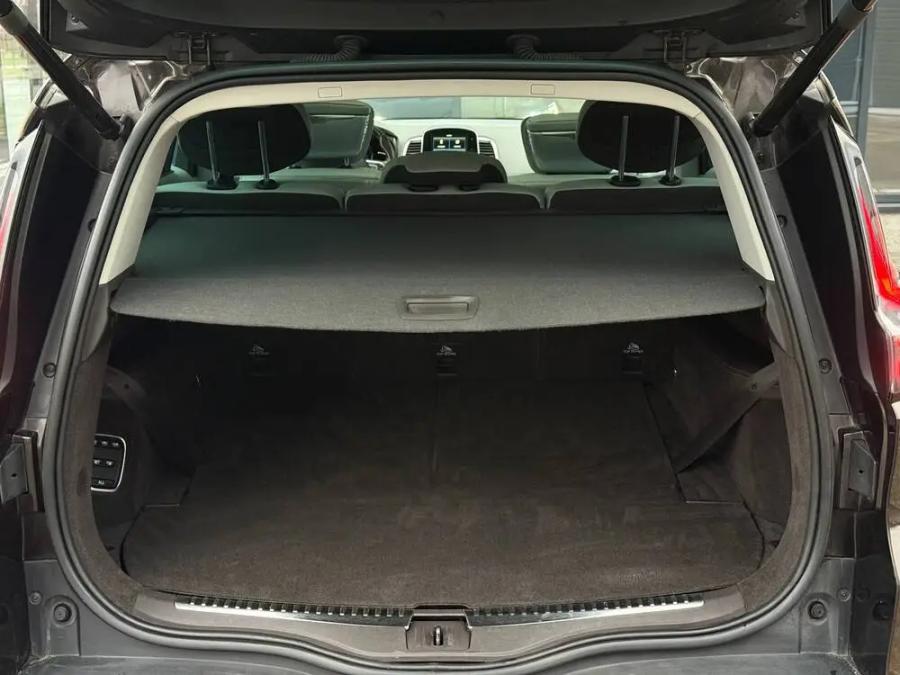 Brown Renault Espace 2015 in Riga, with an engine capacity of 1.60 L and mileage of 221 thousand km for 10900 €, photo 29 on AUTOMOTO.COM.LV