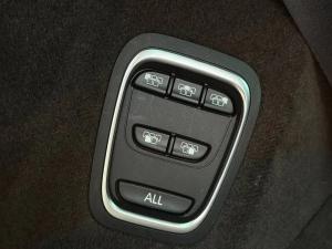 Brown Renault Espace 2015 in Riga, with an engine capacity of 1.60 L and mileage of 221 thousand km for 10900 €, photo 31 on AUTOMOTO.COM.LV
