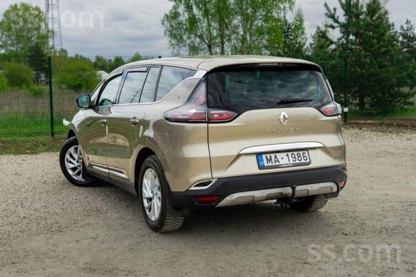 Рено Эспейс 2015 в Рига на AUTOMOTO.COM.LV Коричневый Рено Эспейс 2015 в Рига, объемом двигателя 1.60 л и пробегом 211 тыс. км за 9990 €, фото 7 на AUTOMOTO.COM.LV