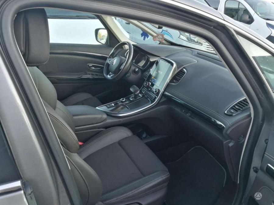 Brūns Renault Espace 2015 Tauragė, ar dzinēja tilpumu 1.60 L un nobraukumu 190 tūkst. km par 7700 €, foto 11 vietnē AUTOMOTO.COM.LV