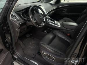 Brown Renault Espace 2015 in Riga, with an engine capacity of 1.60 L and mileage of 206 thousand km for 9800 €, photo 7 on AUTOMOTO.COM.LV