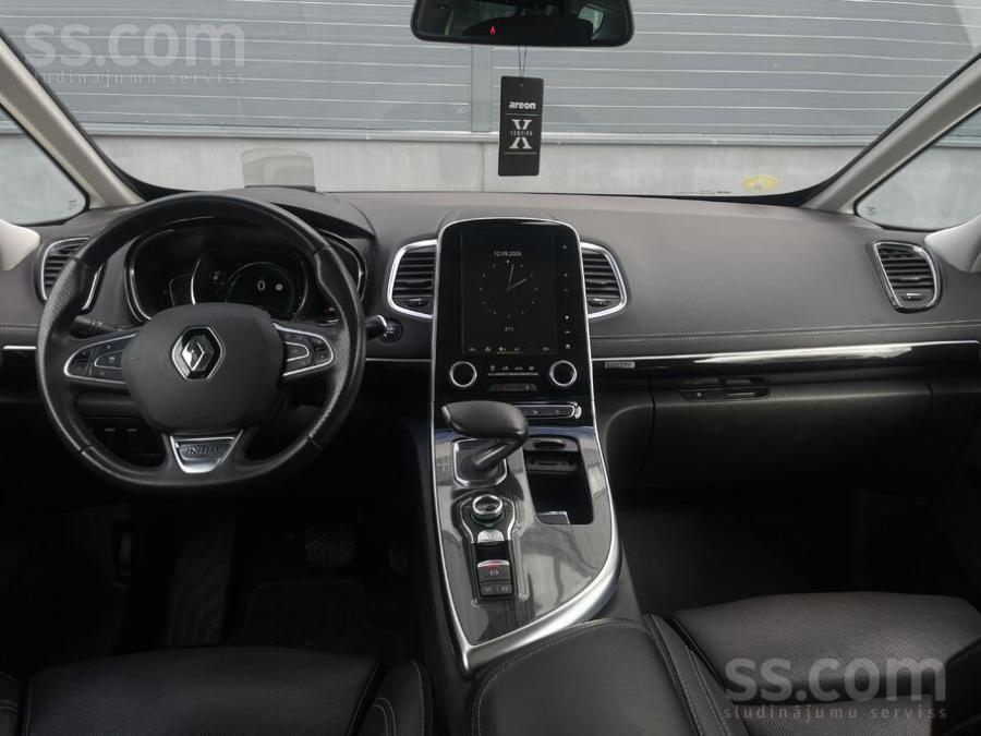 Brown Renault Espace 2015 in Riga, with an engine capacity of 1.60 L and mileage of 206 thousand km for 9800 €, photo 9 on AUTOMOTO.COM.LV