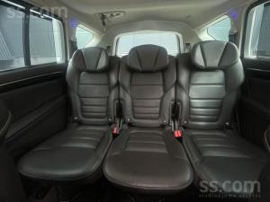 Brown Renault Espace 2015 in Riga, with an engine capacity of 1.60 L and mileage of 206 thousand km for 9800 €, photo 10 on AUTOMOTO.COM.LV