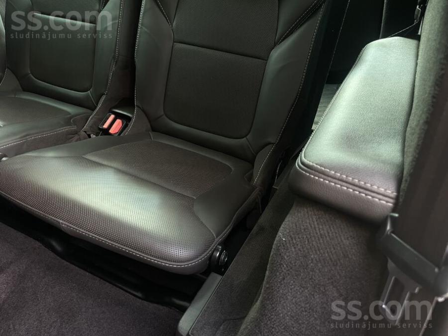 Brown Renault Espace 2015 in Riga, with an engine capacity of 1.60 L and mileage of 206 thousand km for 9800 €, photo 13 on AUTOMOTO.COM.LV