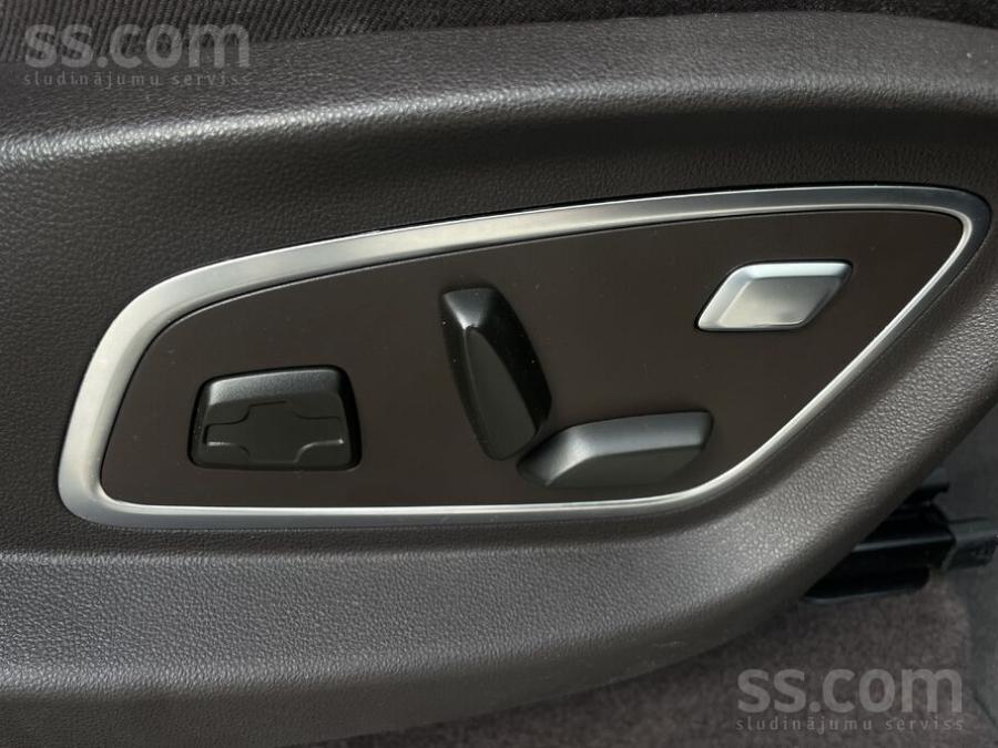 Brown Renault Espace 2015 in Riga, with an engine capacity of 1.60 L and mileage of 206 thousand km for 9800 €, photo 30 on AUTOMOTO.COM.LV
