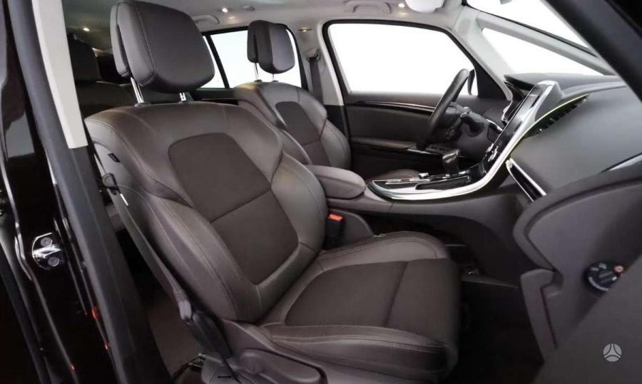 Brūns Renault Espace 2016 Viļņa, ar dzinēja tilpumu 1.60 L un nobraukumu 128 tūkst. km par 7000 €, foto 17 vietnē AUTOMOTO.COM.LV