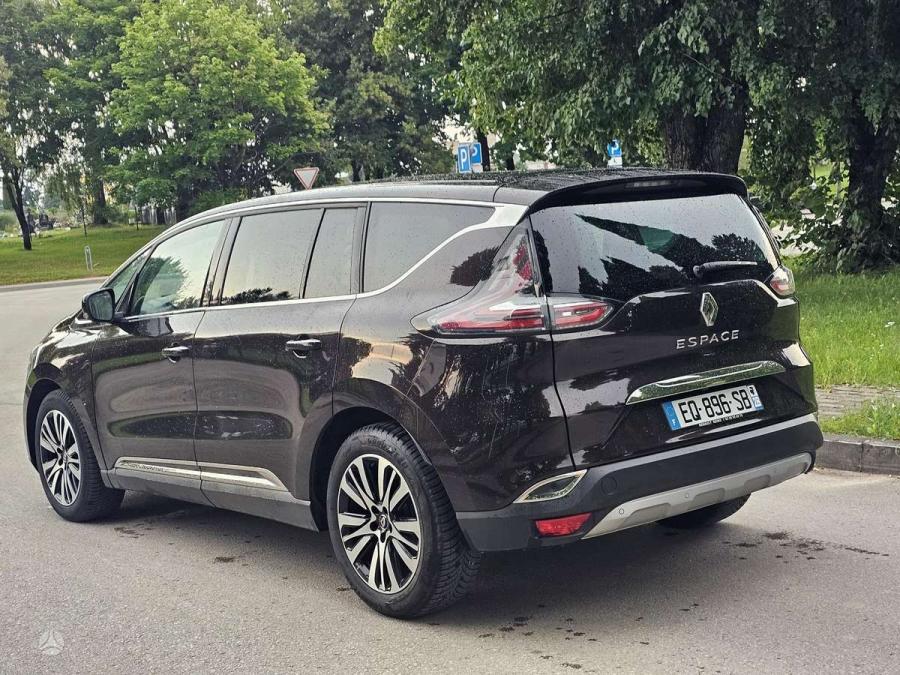 Brown Renault Espace 2017 in Taurage, with an engine capacity of 1.60 L and mileage of 227 thousand km for 8700 €, photo 11 on AUTOMOTO.COM.LV