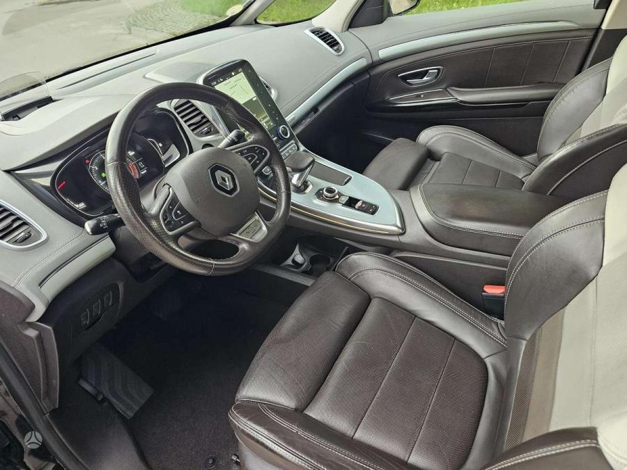 Brown Renault Espace 2017 in Taurage, with an engine capacity of 1.60 L and mileage of 227 thousand km for 8700 €, photo 13 on AUTOMOTO.COM.LV