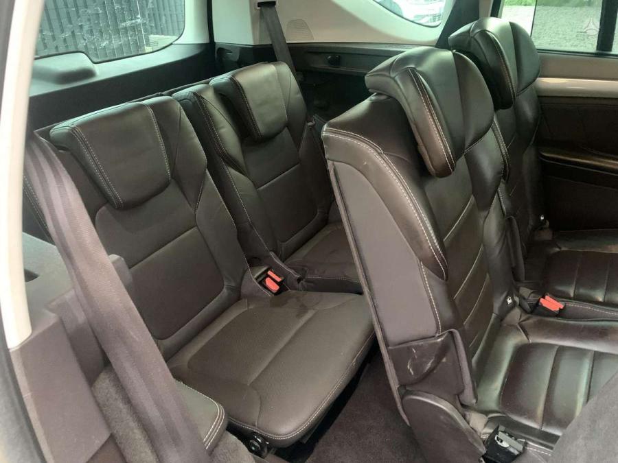 Brown Renault Espace 2017 in Vilnius, with an engine capacity of 1.60 L and mileage of 230 thousand km for 8450 €, photo 16 on AUTOMOTO.COM.LV