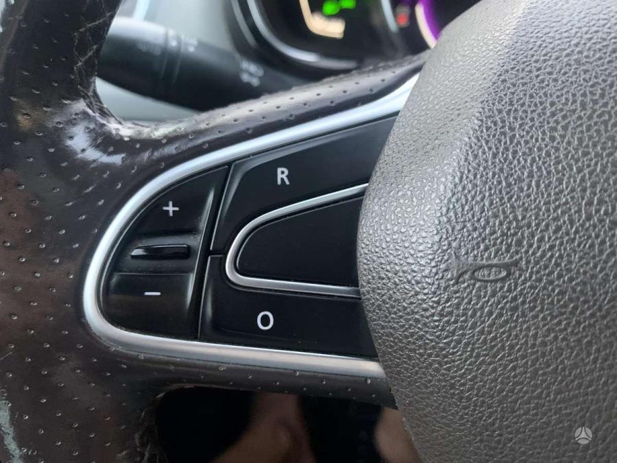 Brown Renault Espace 2017 in Vilnius, with an engine capacity of 1.60 L and mileage of 230 thousand km for 8450 €, photo 21 on AUTOMOTO.COM.LV