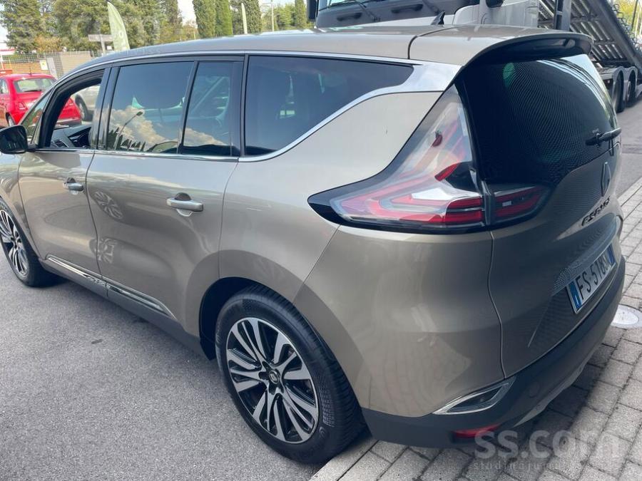 Brūns Renault Espace 2018 Rīga, ar dzinēja tilpumu 1.60 L un nobraukumu 190 tūkst. km par 12500 €, foto 4 vietnē AUTOMOTO.COM.LV