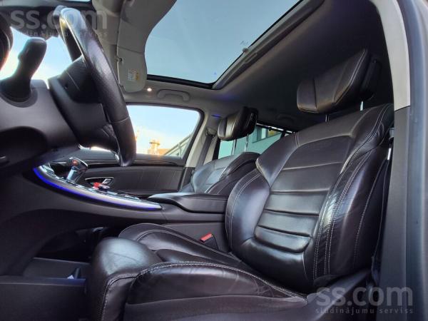 Brown Renault Espace 2018 in Riga, with an engine capacity of 1.60 L and mileage of 193 thousand km for 12400 €, photo 7 on AUTOMOTO.COM.LV