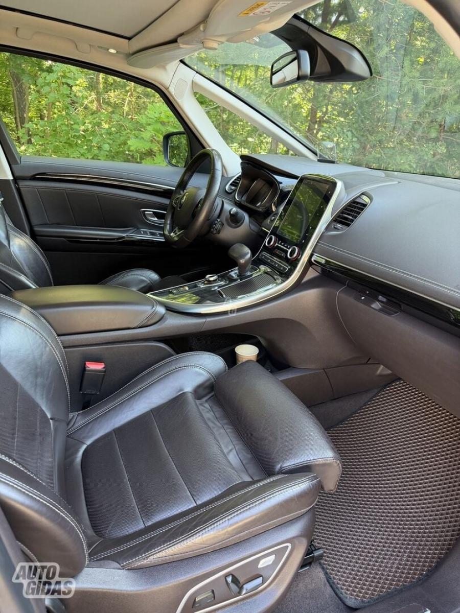 Renault Espace 2017 Viļņa, ar dzinēja tilpumu 1.60 L un nobraukumu 255 tūkst. km par 13000 €, foto 12 vietnē AUTOMOTO.COM.LV