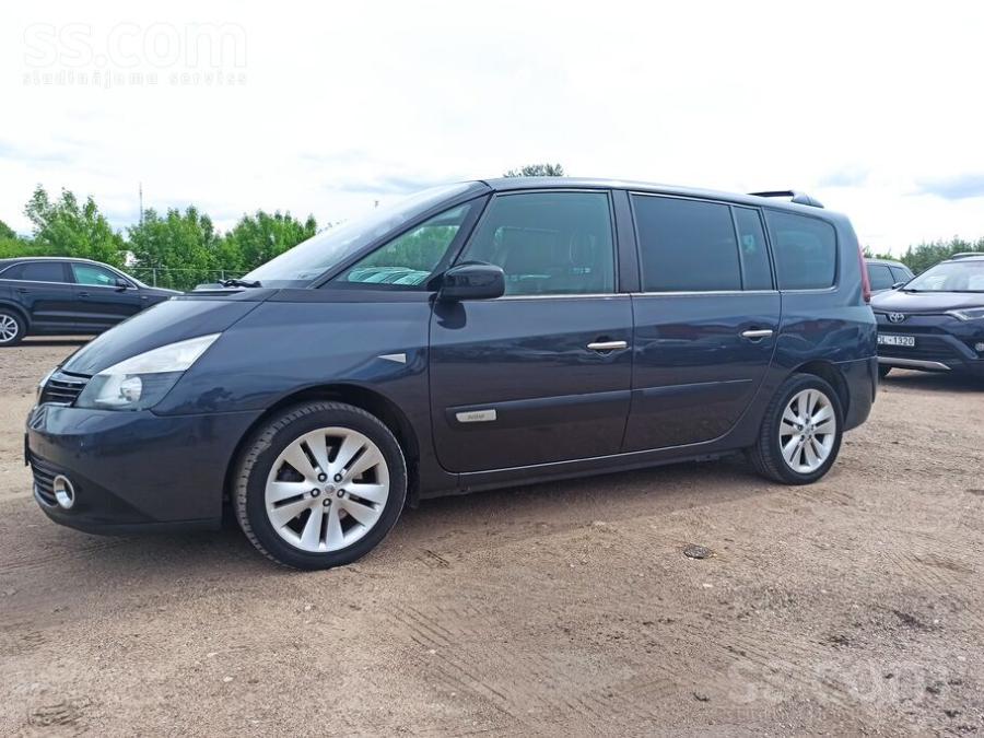 Pelēks Renault Espace 2013 Daugavpils, ar dzinēja tilpumu 2.00 L un nobraukumu 0 tūkst. km par 6950 €, foto 8 vietnē AUTOMOTO.COM.LV