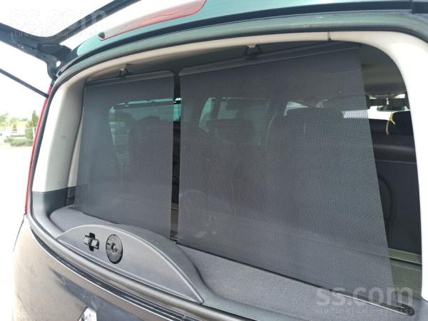 Pelēks Renault Espace 2013 Daugavpils, ar dzinēja tilpumu 2.00 L un nobraukumu 0 tūkst. km par 6950 €, foto 9 vietnē AUTOMOTO.COM.LV