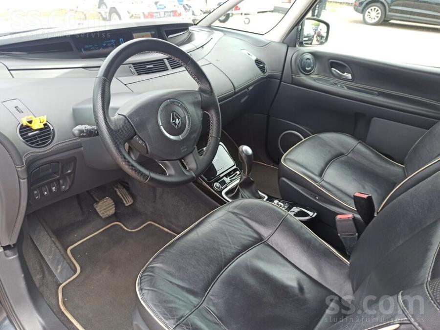 Pelēks Renault Espace 2013 Daugavpils, ar dzinēja tilpumu 2.00 L un nobraukumu 0 tūkst. km par 6950 €, foto 16 vietnē AUTOMOTO.COM.LV