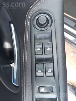 Pelēks Renault Espace 2013 Daugavpils, ar dzinēja tilpumu 2.00 L un nobraukumu 0 tūkst. km par 6950 €, foto 26 vietnē AUTOMOTO.COM.LV
