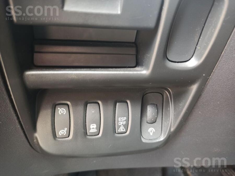 Pelēks Renault Espace 2013 Daugavpils, ar dzinēja tilpumu 2.00 L un nobraukumu 0 tūkst. km par 6950 €, foto 27 vietnē AUTOMOTO.COM.LV