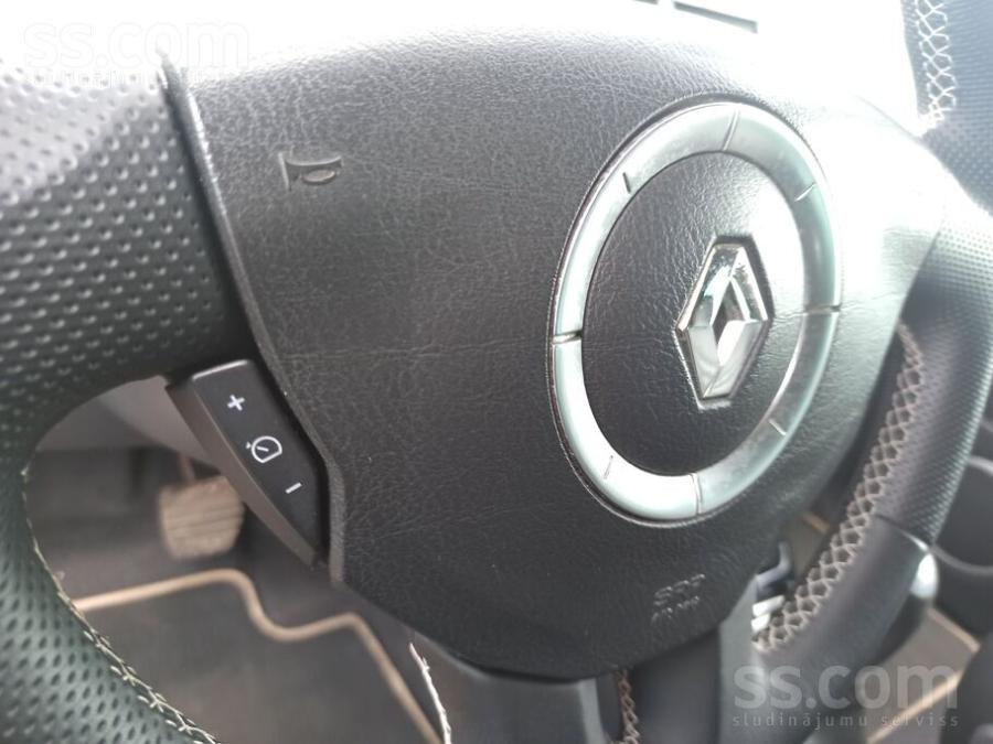 Pelēks Renault Espace 2013 Daugavpils, ar dzinēja tilpumu 2.00 L un nobraukumu 0 tūkst. km par 6950 €, foto 28 vietnē AUTOMOTO.COM.LV