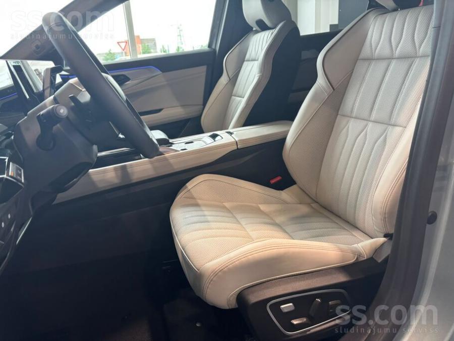 Grey Renault Espace 2026 in Liepaja, with an engine capacity of 1.20 L and mileage of 0 thousand km for 42490 €, photo 23 on AUTOMOTO.COM.LV