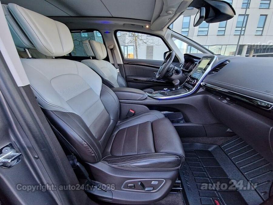Grey Renault Espace 2015 in Tallinn, with an engine capacity of 1.60 L and mileage of 106 thousand km for 13990 €, photo 14 on AUTOMOTO.COM.LV
