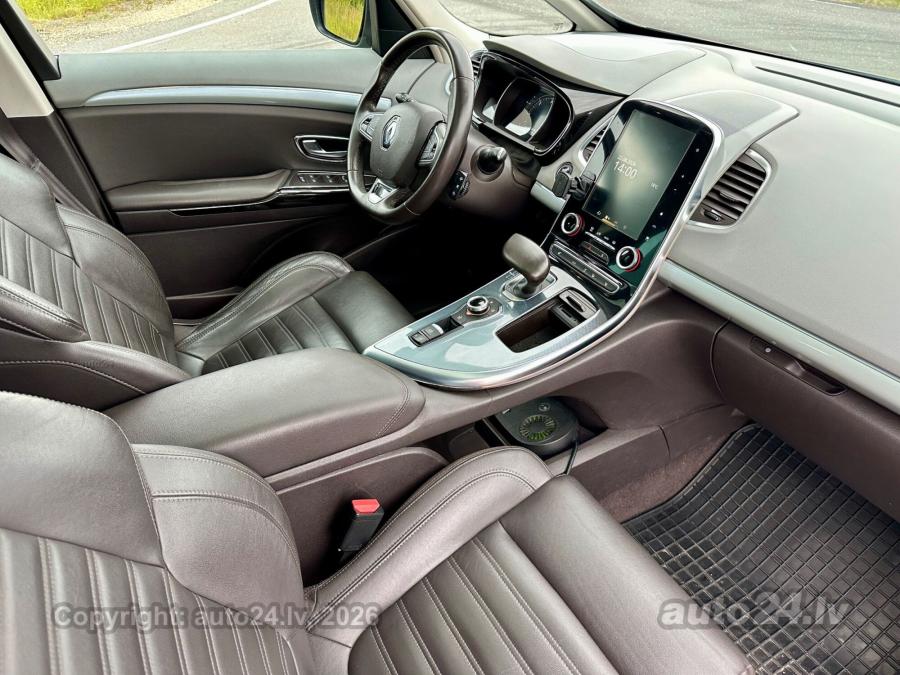 Grey Renault Espace 2015 in Rapla, with an engine capacity of 1.60 L and mileage of 302 thousand km for 7500 €, photo 12 on AUTOMOTO.COM.LV