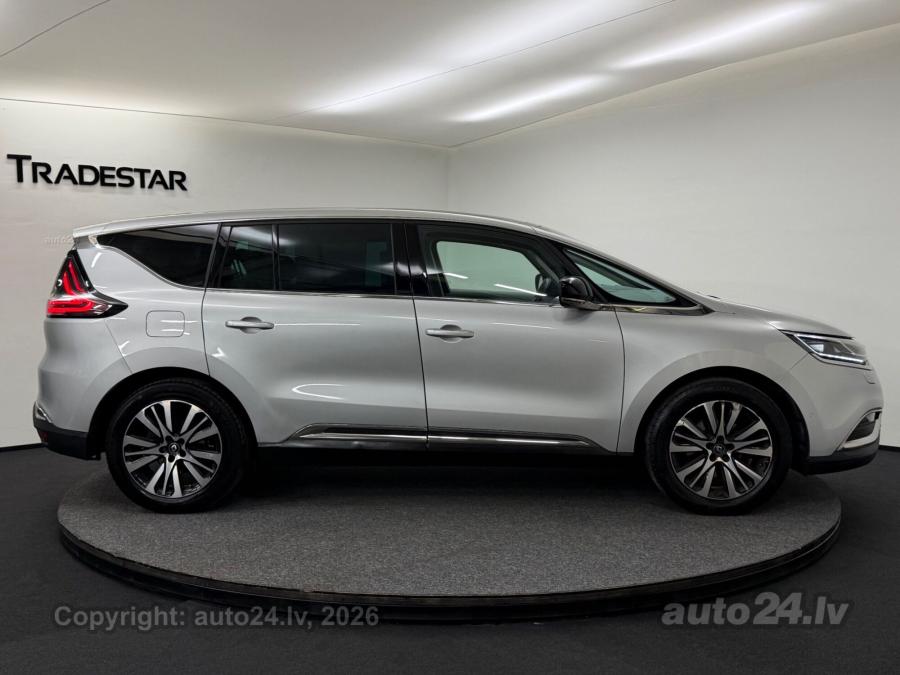 Grey Renault Espace 2016 in Parnu, with an engine capacity of 1.60 L and mileage of 166 thousand km for 12990 €, photo 5 on AUTOMOTO.COM.LV