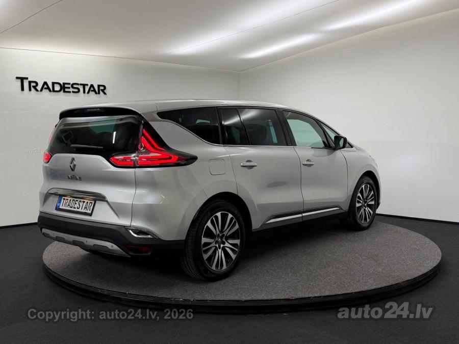 Grey Renault Espace 2016 in Parnu, with an engine capacity of 1.60 L and mileage of 166 thousand km for 12990 €, photo 6 on AUTOMOTO.COM.LV
