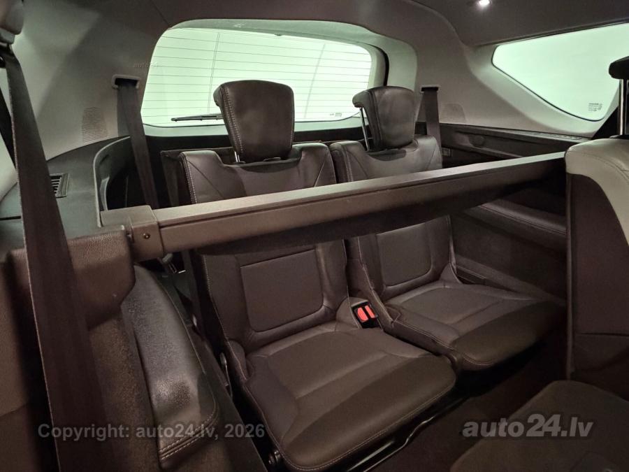 Grey Renault Espace 2016 in Parnu, with an engine capacity of 1.60 L and mileage of 166 thousand km for 12990 €, photo 14 on AUTOMOTO.COM.LV