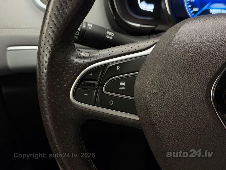 Grey Renault Espace 2016 in Parnu, with an engine capacity of 1.60 L and mileage of 166 thousand km for 12990 €, photo 28 on AUTOMOTO.COM.LV