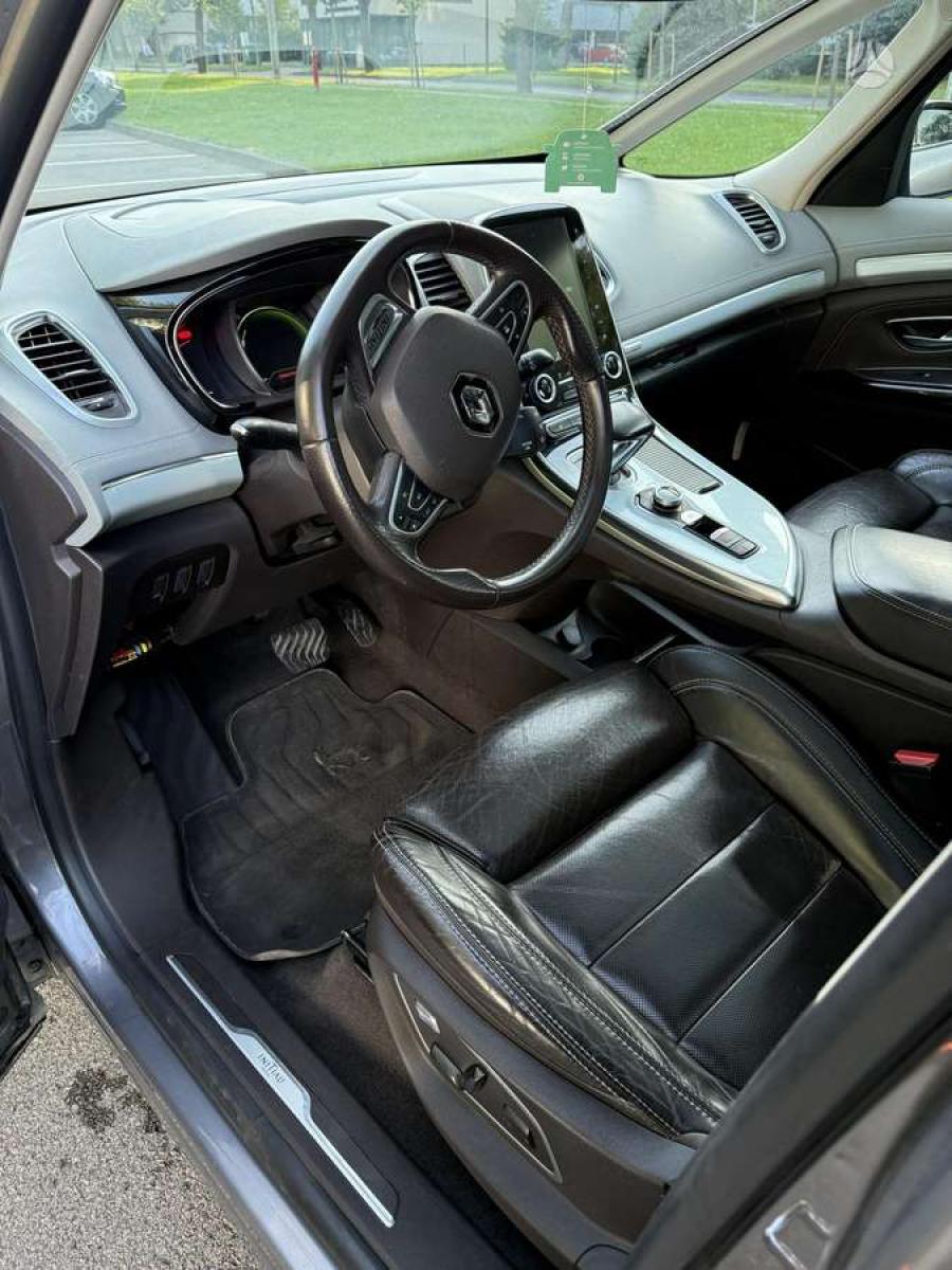Grey Renault Espace 2016 in Kaunas, with an engine capacity of 1.60 L and mileage of 266 thousand km for 6700 €, photo 11 on AUTOMOTO.COM.LV