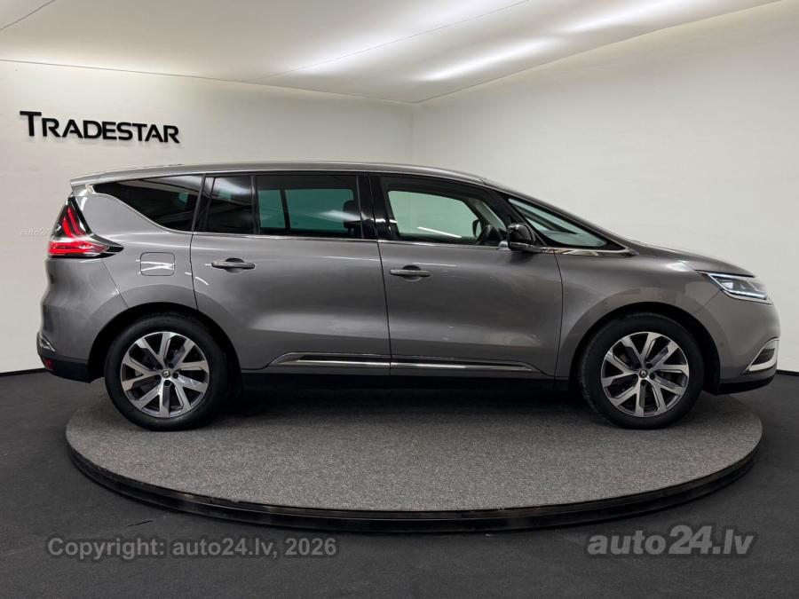 Grey Renault Espace 2017 in Parnu, with an engine capacity of 1.60 L and mileage of 111 thousand km for 12990 €, photo 5 on AUTOMOTO.COM.LV