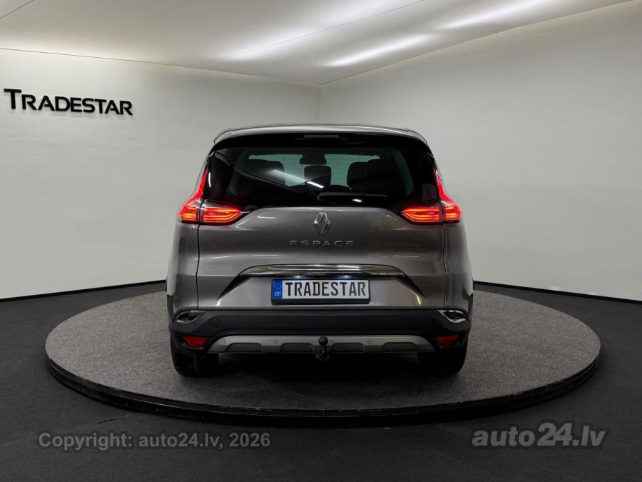 Grey Renault Espace 2017 in Parnu, with an engine capacity of 1.60 L and mileage of 111 thousand km for 12990 €, photo 7 on AUTOMOTO.COM.LV